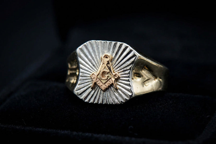 A Guide to Masonic Ring Symbols and Their Meanings – The Castle Jewelry